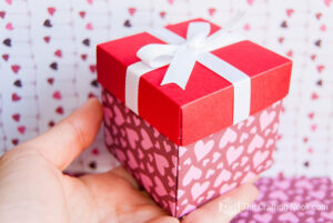 DIY Candy Box for Valentine's Day - The Crafting Nook