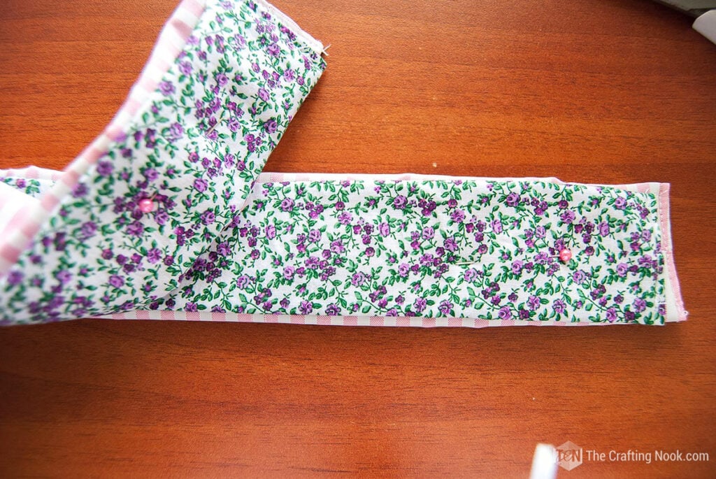 Easy DIY Camera Strap Cover for DSLR Cameras - The Crafting Nook