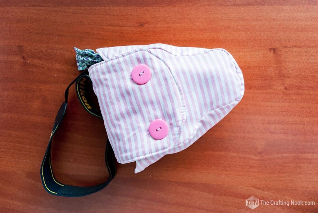 DIY Camera Bag Pattern for DSLR Cameras (Camera Pouch) - The Crafting Nook