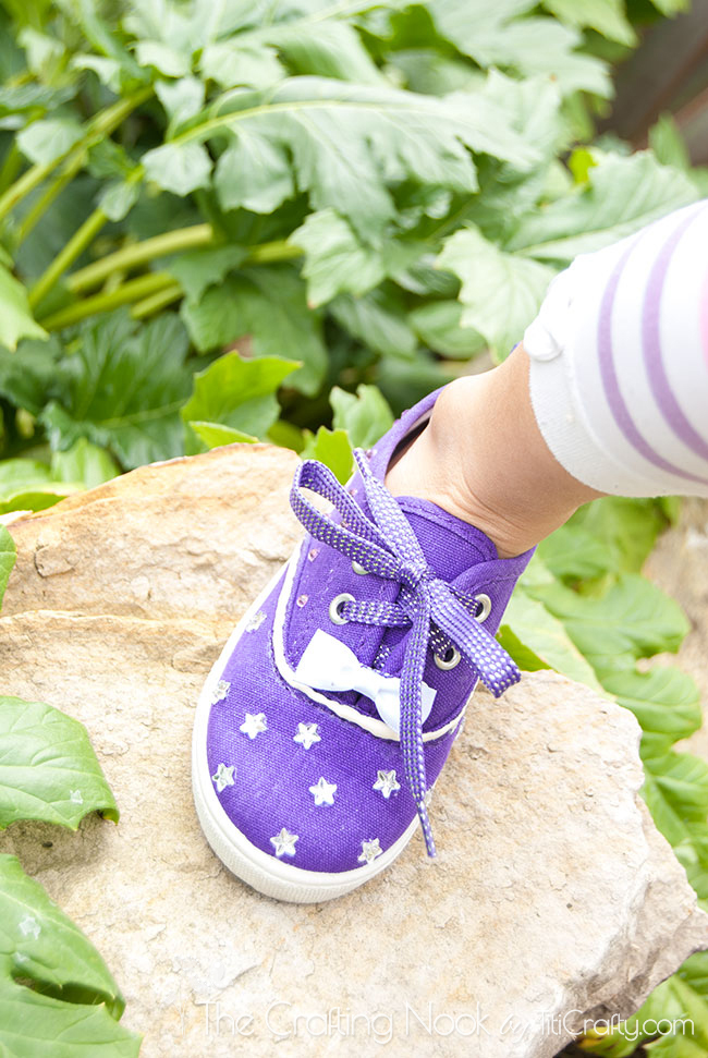 DIY Embellished Star Rhinestone Shoes - The Crafting Nook