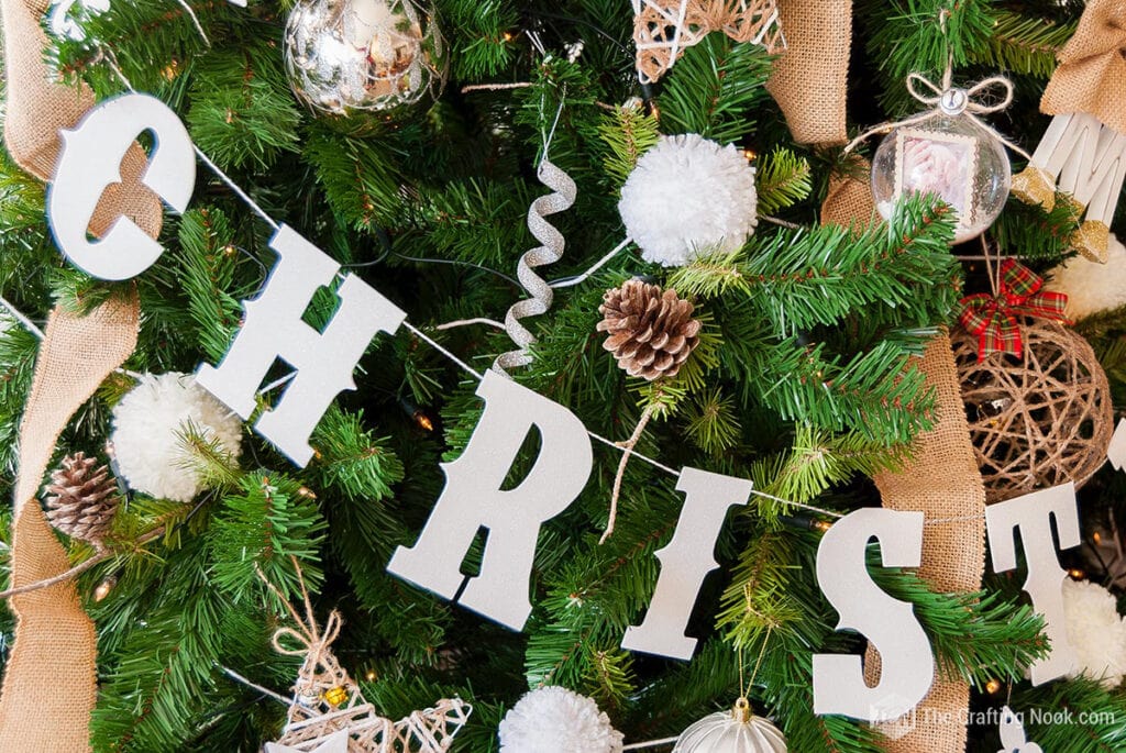 DIY Merry Christmas Garland with Craft Foam - The Crafting Nook