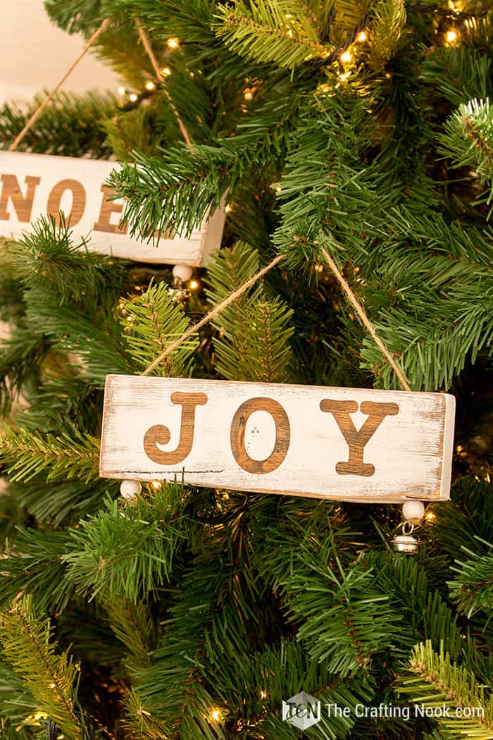 DIY Mini Wood Sign Christmas Ornaments | The Crafting Nook