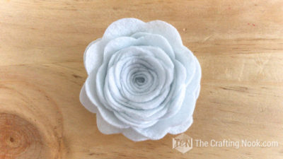 How to make Easy and Cute Felt Flowers | The Crafting Nook