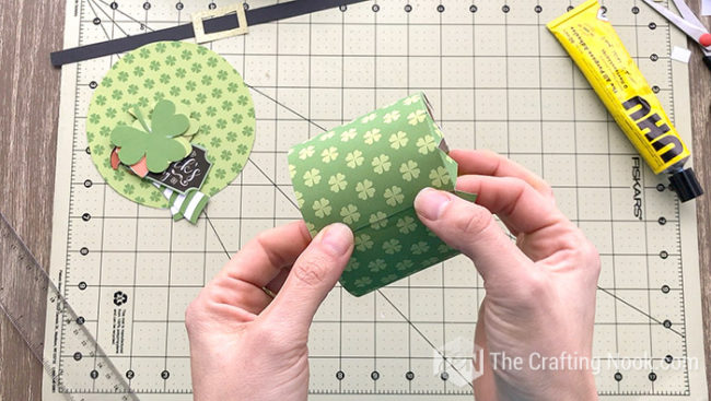Lucky Hat St. Patrick’s Day Favor Box (free Printables) - The Crafting Nook