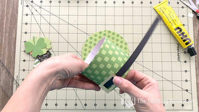 Lucky Hat St. Patrick’s Day Favor Box (free Printables) - The Crafting Nook