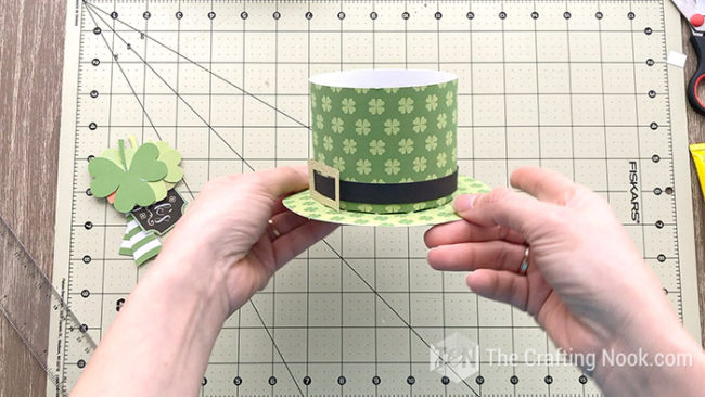 Lucky Hat St. Patrick’s Day Favor Box (free Printables) - The Crafting Nook
