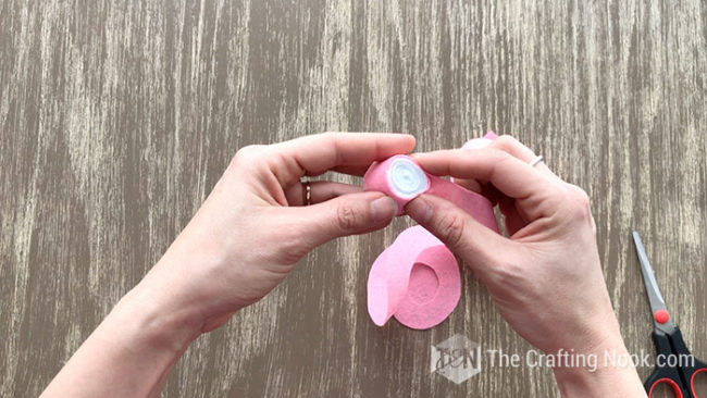 Felt Flowers DIY: A Step by Step guide to Felt Flowers 3 ways - The ...