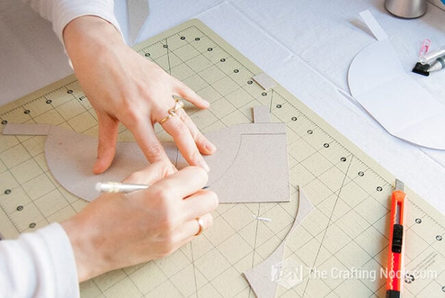 DIY Bounce Card for Built-In DSLR Camera Flashes - The Crafting Nook