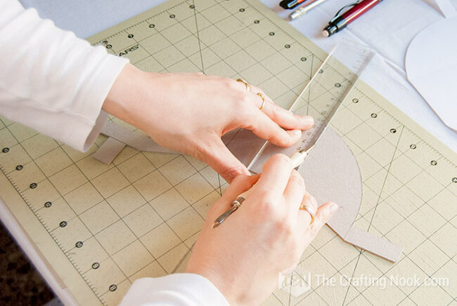 DIY Bounce Card for Built-In DSLR Camera Flashes - The Crafting Nook