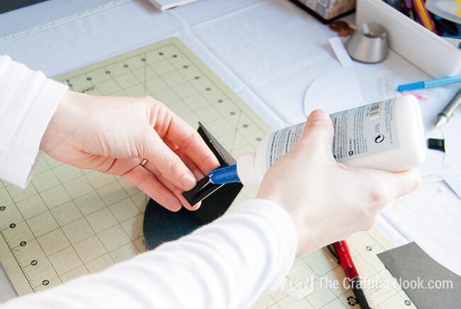 DIY Bounce Card for Built-In DSLR Camera Flashes - The Crafting Nook