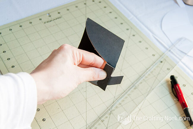 DIY Bounce Card for Built-In DSLR Camera Flashes - The Crafting Nook