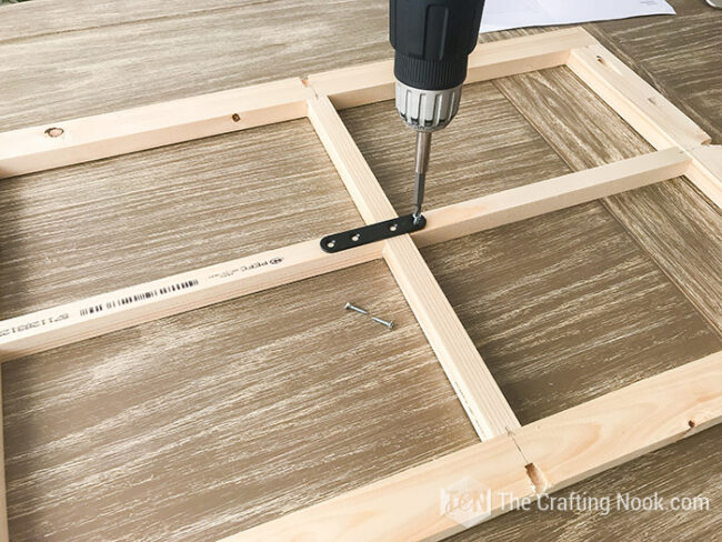 DIY Farmhouse style Window Frames Tutorial - The Crafting Nook