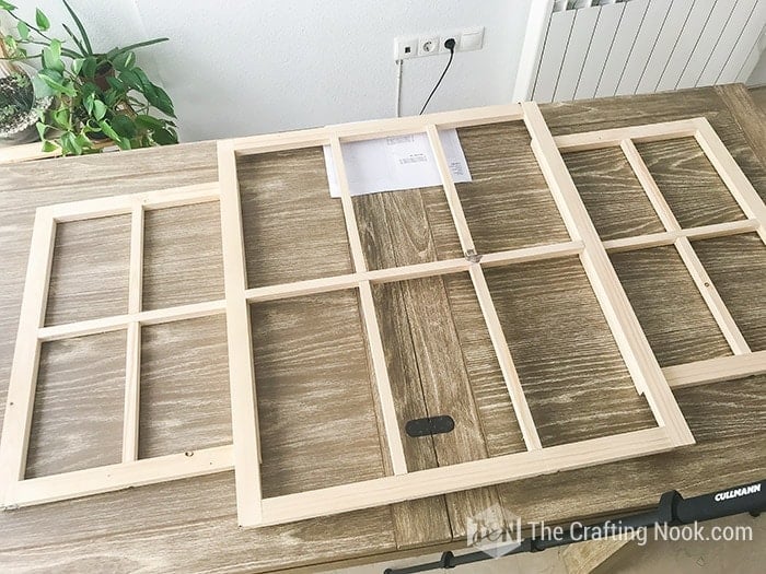 DIY Farmhouse style Window Frames Tutorial - The Crafting Nook