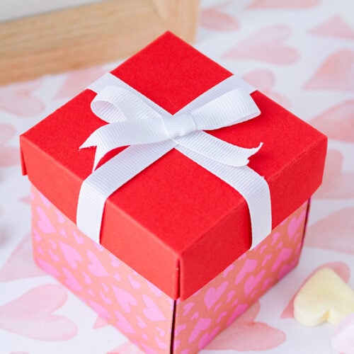 DIY Candy Box for Valentine's Day - The Crafting Nook